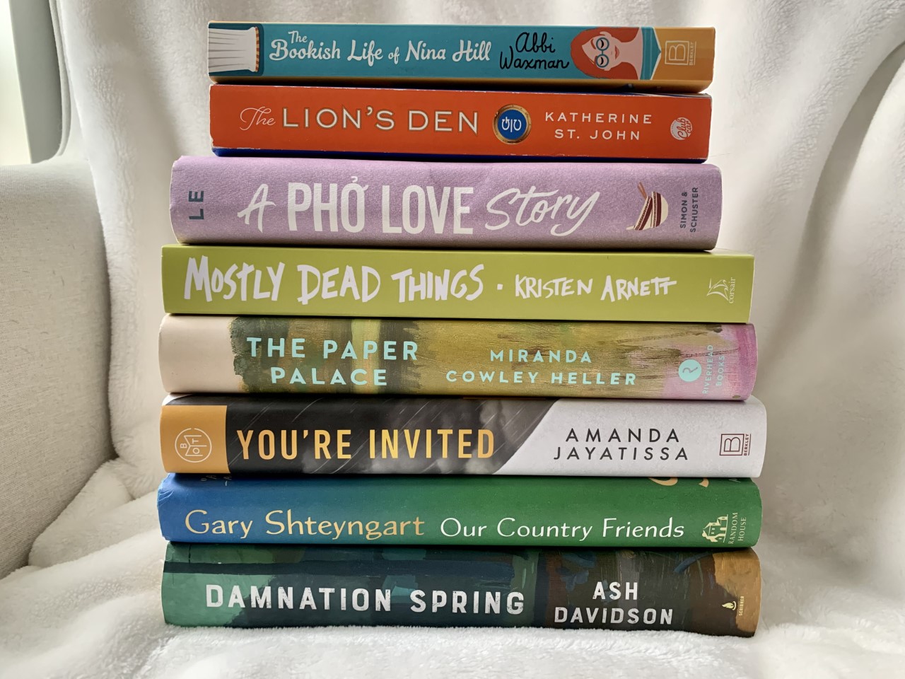 The Traveling Bookworm's 2023 Book Review - Married with Wanderlust